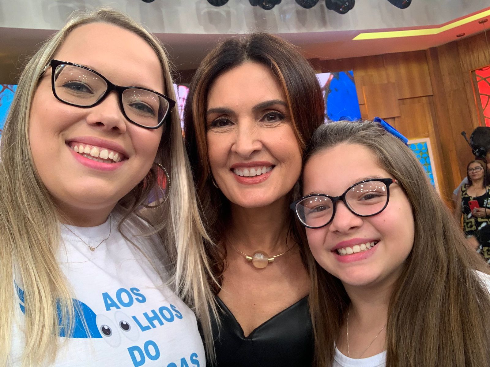 Quatro anos depois de corrente do bem, Laura completa 15 anos ...